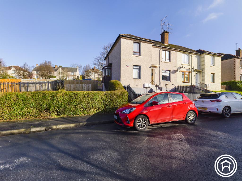 Brora Street, Riddrie, Glasgow, G33 2 bed flat - £95,000