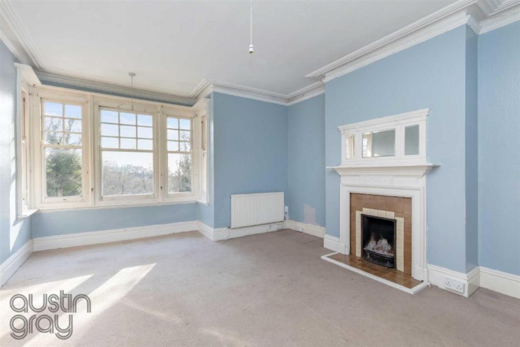 West Drive, Brighton 4 bed detached house - £1,000,000