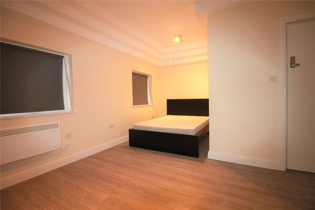 Costons Lane, Greenford, UB6 Studio - £1,250 pcm (£288 pw)