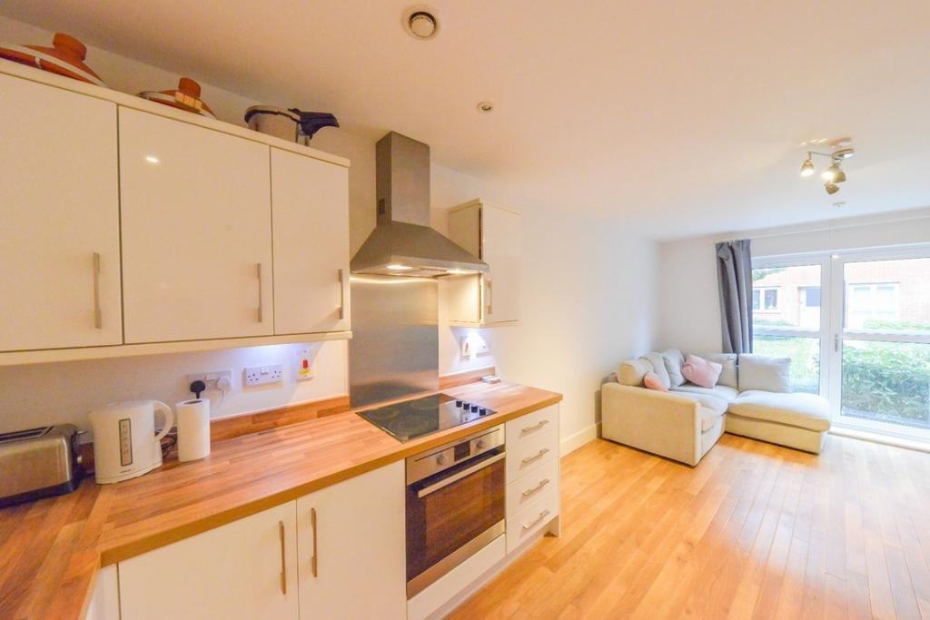 Charrington Place, St. Albans, AL1 3NT 1 bed apartment - £1,200 pcm (£ ...
