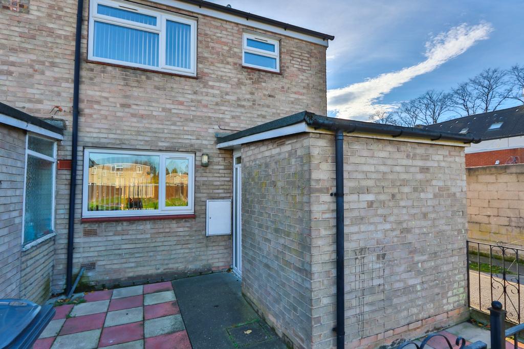 Constable Street, Hull, HU3 3 bed end of terrace house - £110,000