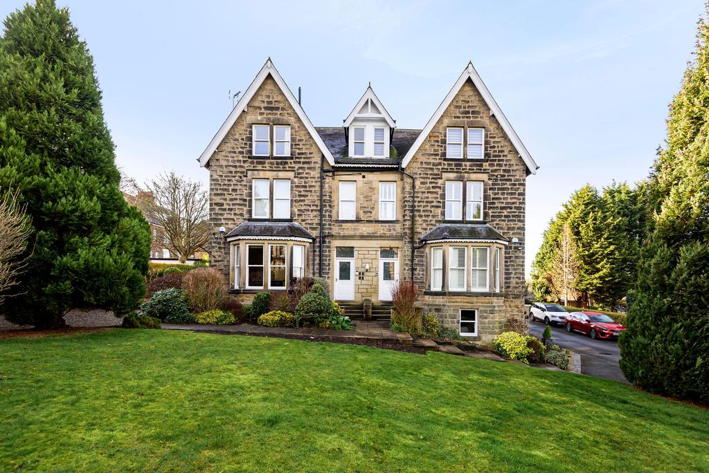 Ripon Road, Harrogate, HG1 2 bed flat - £310,000