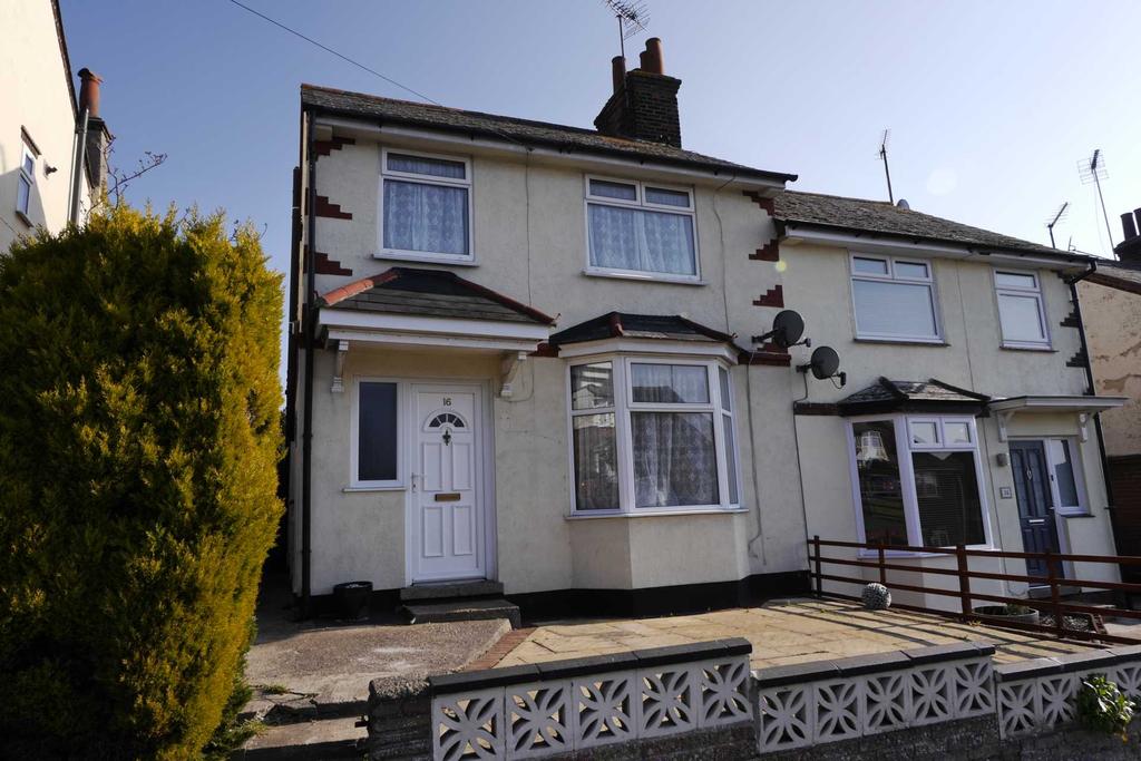 Edward Street, Parkeston 3 bed end of terrace house - £825 pcm (£190 pw)