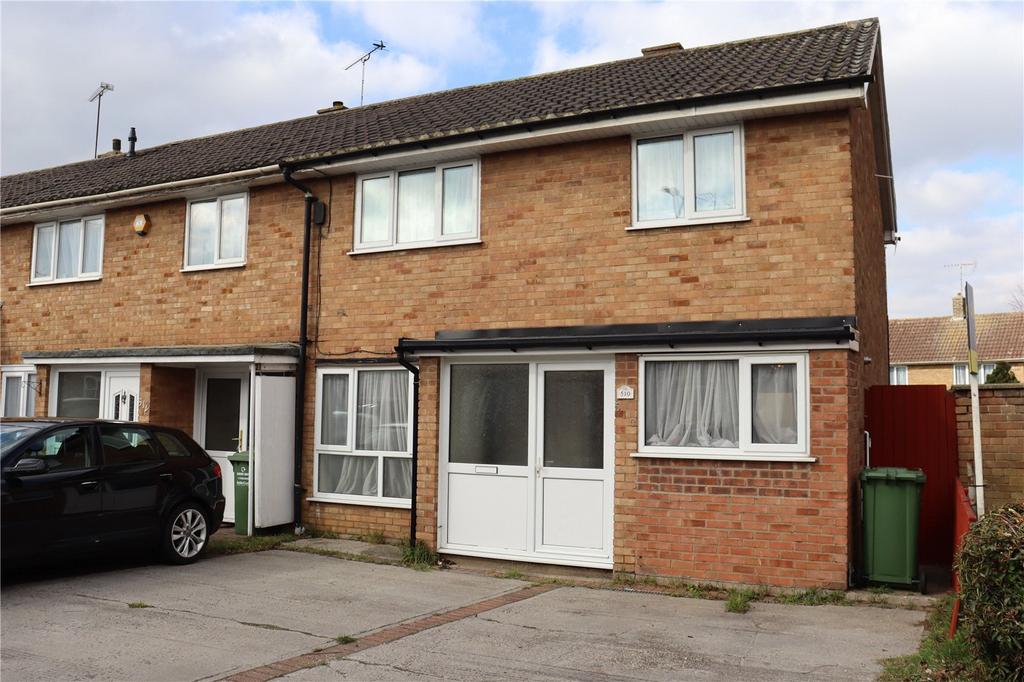 Whitmore Way, Basildon, Essex, SS14 3 bed end of terrace house - £1,600 ...