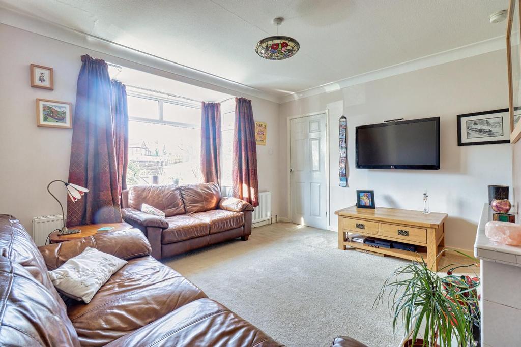Brownberrie Drive Horsforth 3 Bed Semi Detached House £400 000