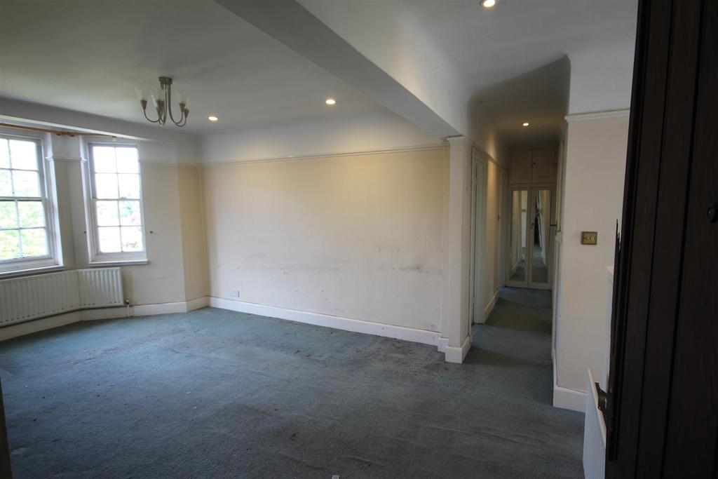 Perryn House, Bromyard Avenue, London 3 bed flat - £449,950