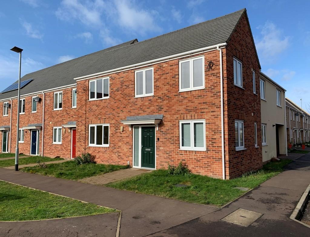 King's Lynn, Norfolk 4 bed link detached house - £995 pcm (£230 pw)