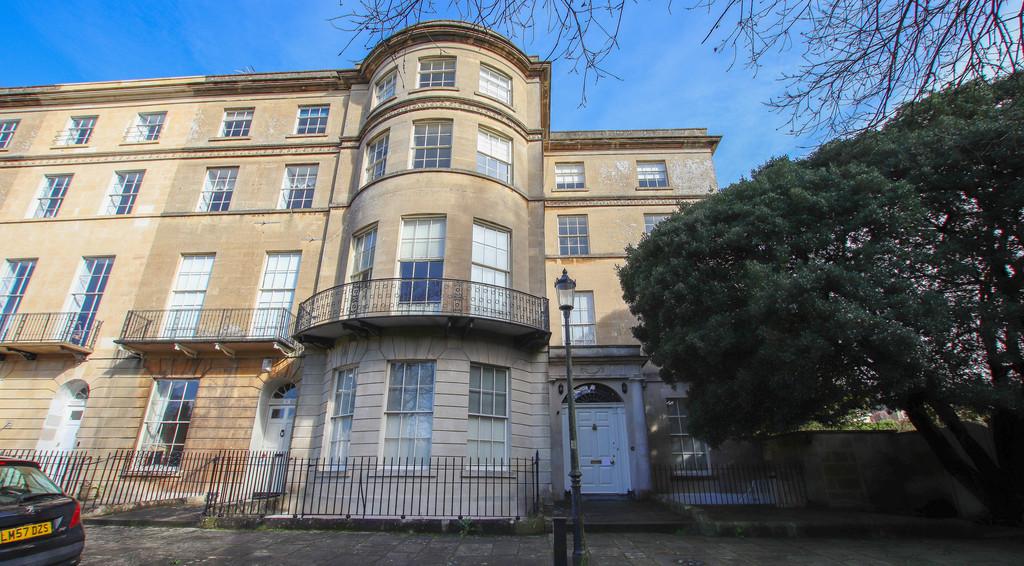 Sion Hill Place, Bath 2 bed apartment - £585,000