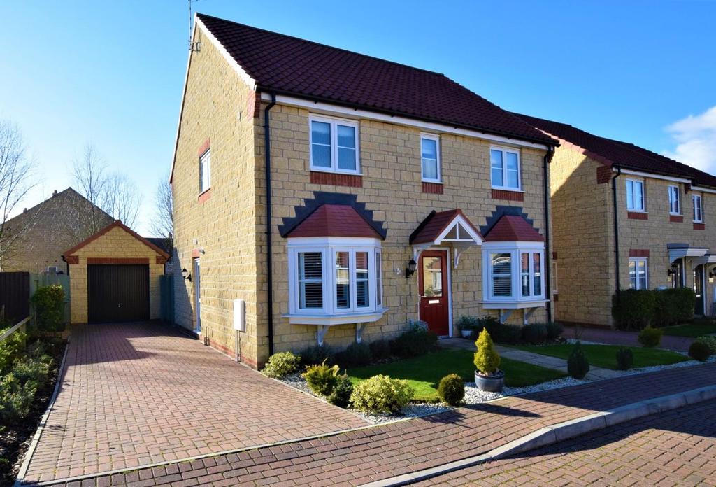 North Brook Close, Greetham 4 bed detached house - £390,000
