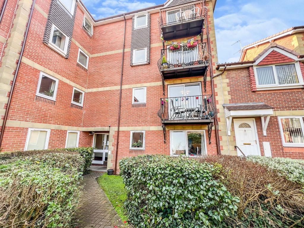 Deneside Court, Jesmond, Newcastle... 2 bed flat - £700 pcm (£162 pw)