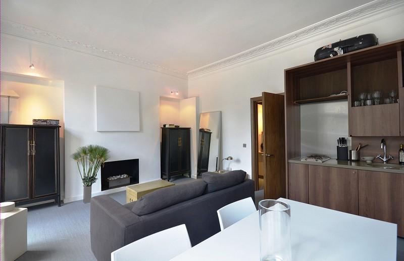 Thurloe Square, London SW7 1 bed apartment - £2,708 pcm (£625 pw)