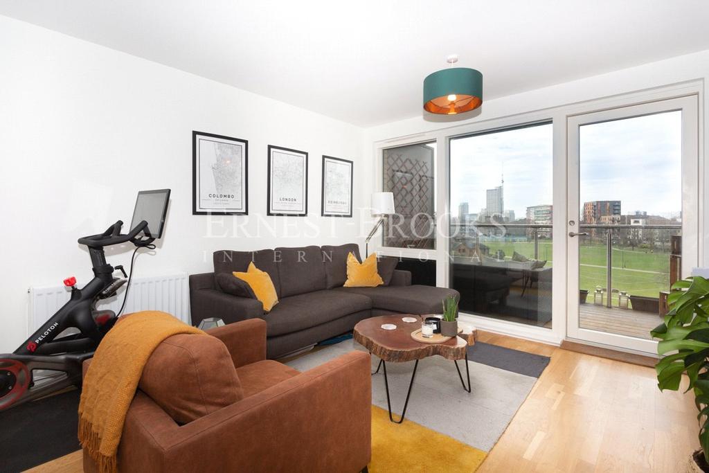 Maher Court, 156 Upper North Street... 2 bed apartment - £525,000
