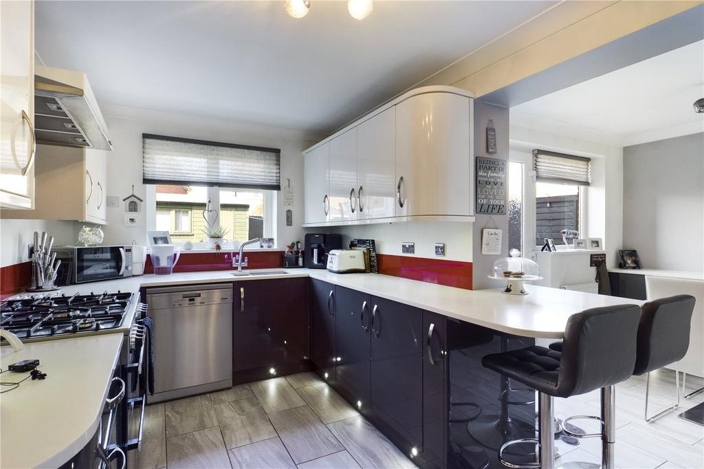 Ballamoor Close, Calcot, Reading... 4 bed detached house - £560,000