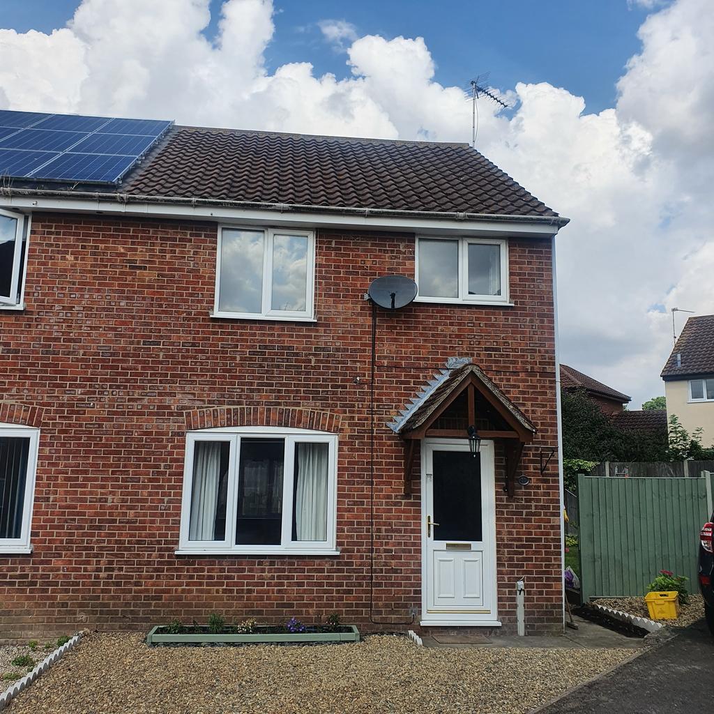 Speirs Way, Diss IP22 3 bed semi-detached house - £825 pcm (£190 pw)