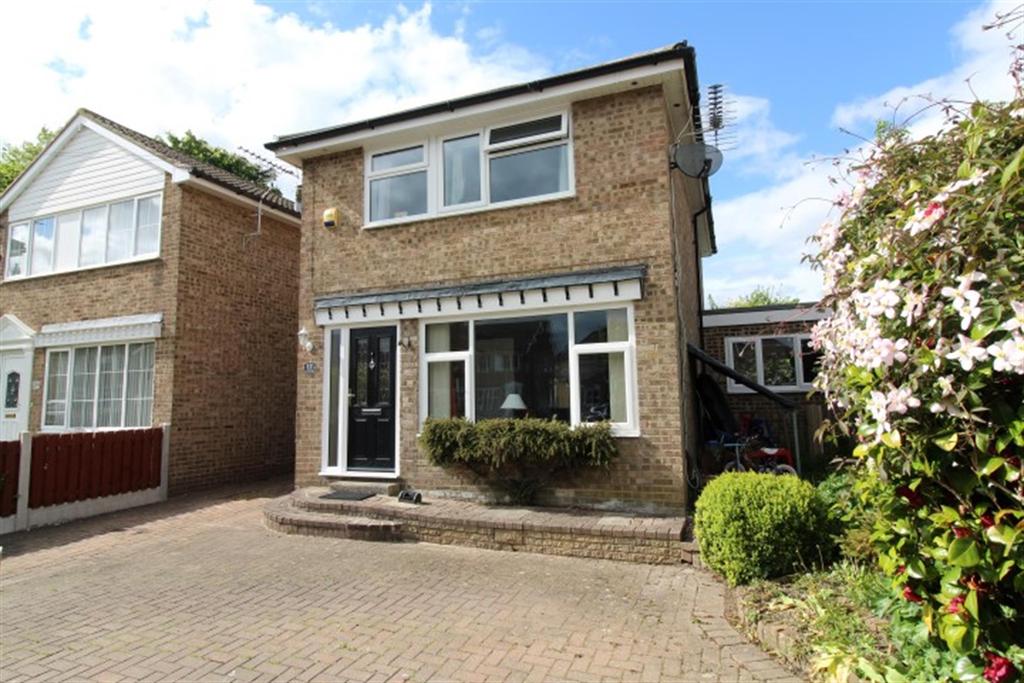 Greenside Grove, Pudsey, Leeds, LS28 8QE 3 bed detached house - £315,000