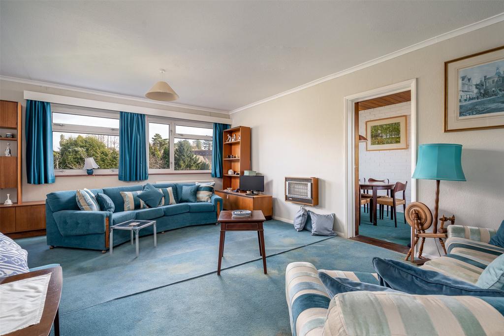 Durfold Drive, Reigate, Surrey, RH2 3 bed townhouse - £675,000