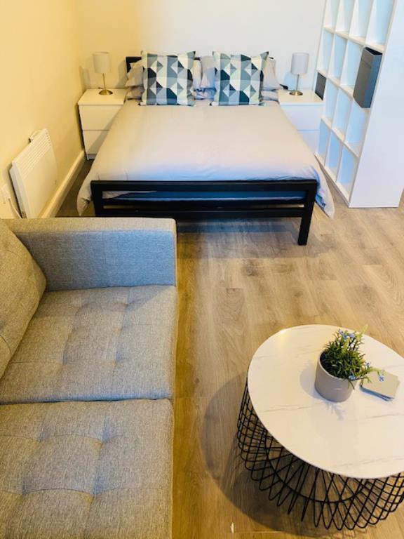 Harworth House, Blyth Road, Harworth... Studio - £350 pcm (£81 pw)
