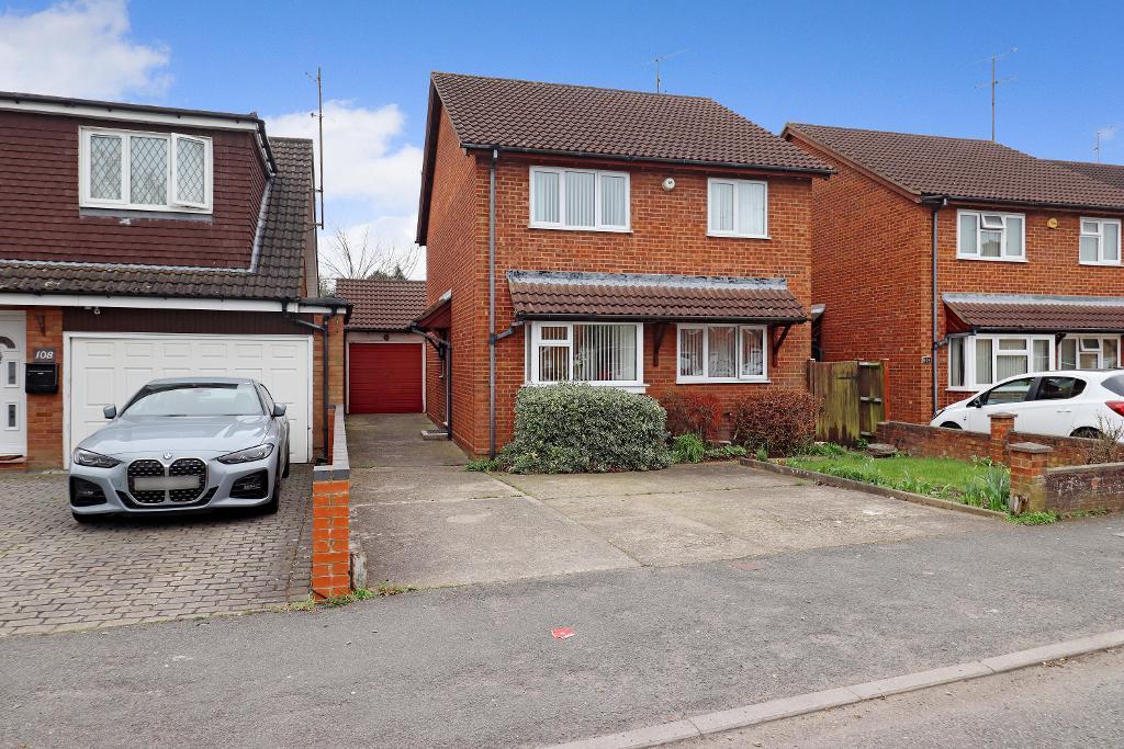 Austin Road, Icknield, Luton... 4 bed detached house - £450,000