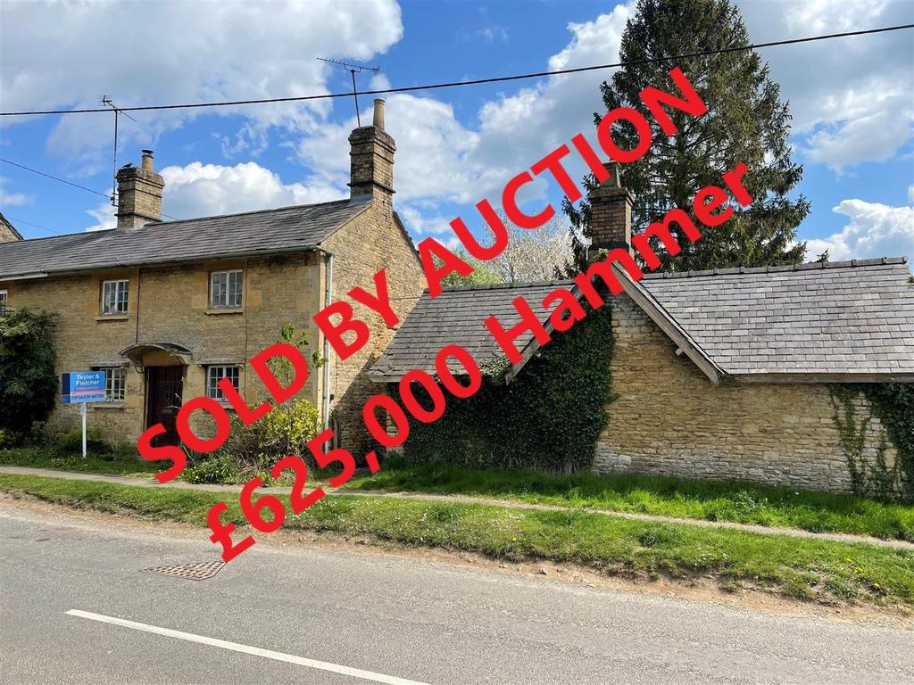 Junction Road, Churchill 3 bed cottage - £250,000