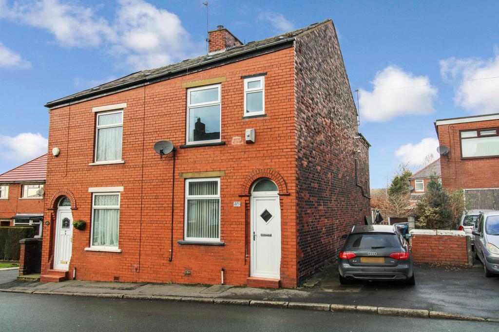 Middleton Road, Royton, OL2 3 bed semi-detached house - £179,950