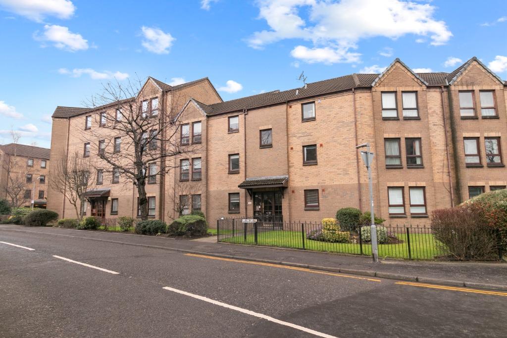 Crosslet Road, West Dunbartonshire, G82 2 bed flat - £79,000