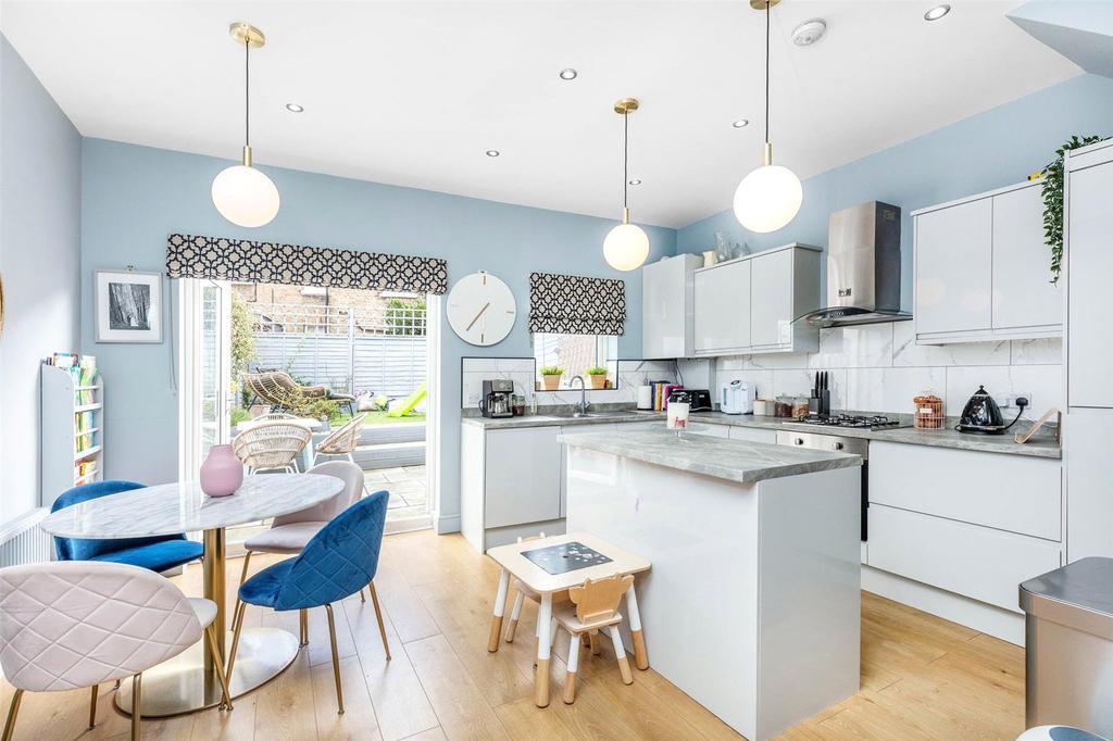 Leverson Street, Furzedown, SW16 3 bed terraced house - £725,000