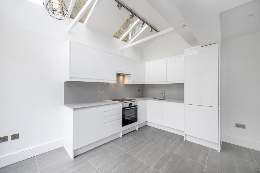 SALTRAM CRESCENT, W9 2 bed flat - £2,799 pcm (£646 pw)