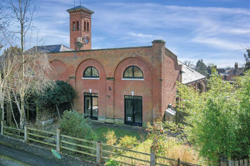 Main Street, Gumley 3 bed barn conversion - £450,000