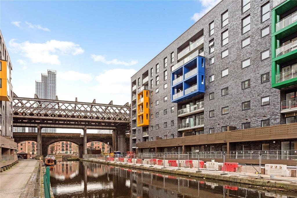 Potato Wharf, Manchester, M3 2 bed apartment - £335,000