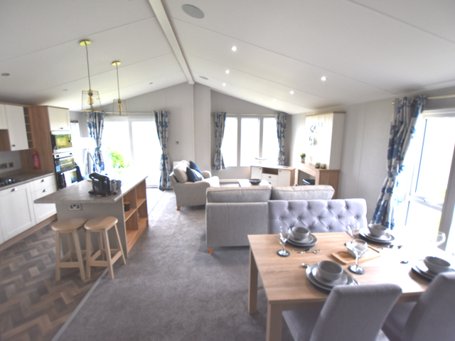 Rye Harbour, Rye 2 bed lodge - £249,995