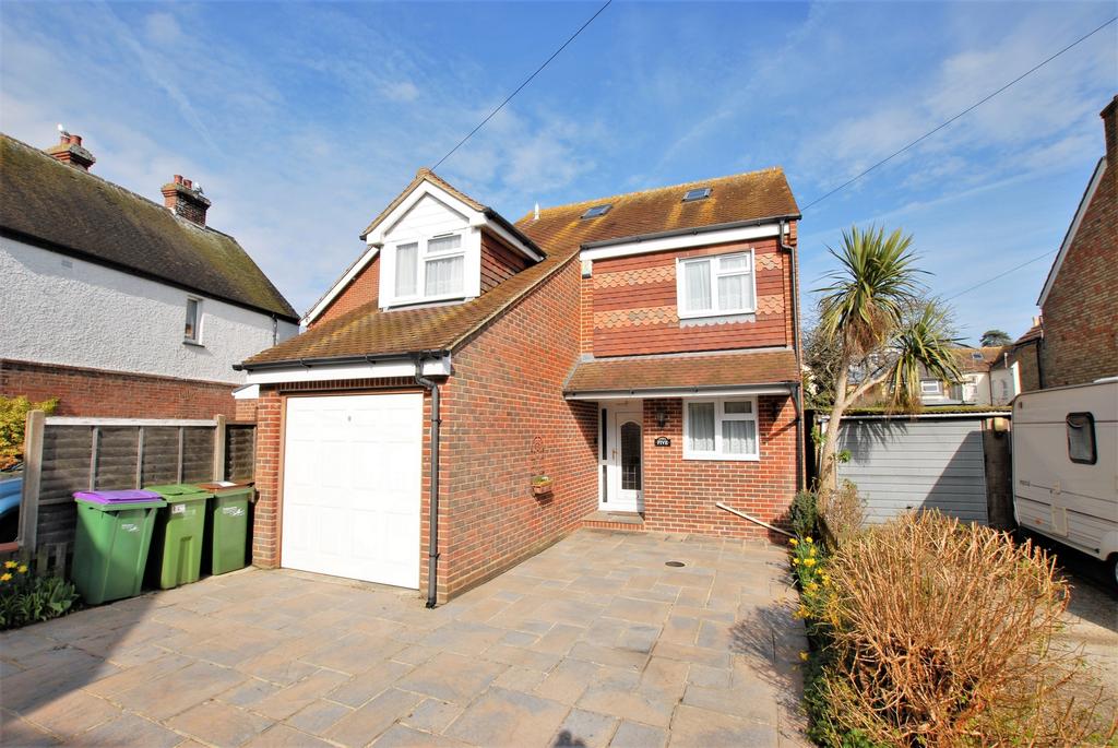 Twiss Grove, Hythe, CT21 3 bed detached house - £525,000