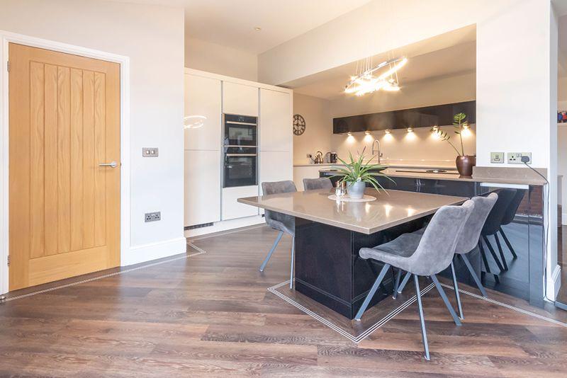 Swansfield Park Road, Alnwick 3 bed detached house - £525,000
