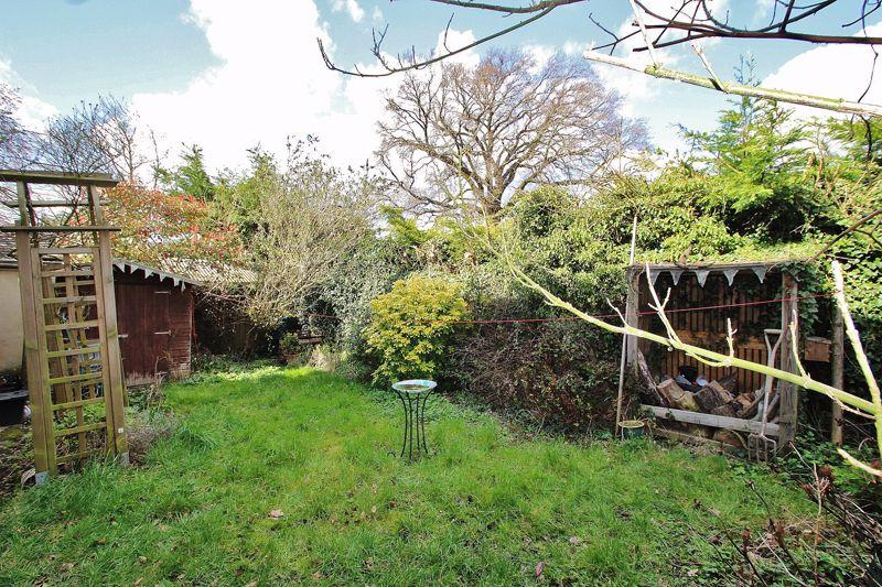 NORTH LEIGH, New Yatt Road, Barley... 2 bed cottage - £270,000