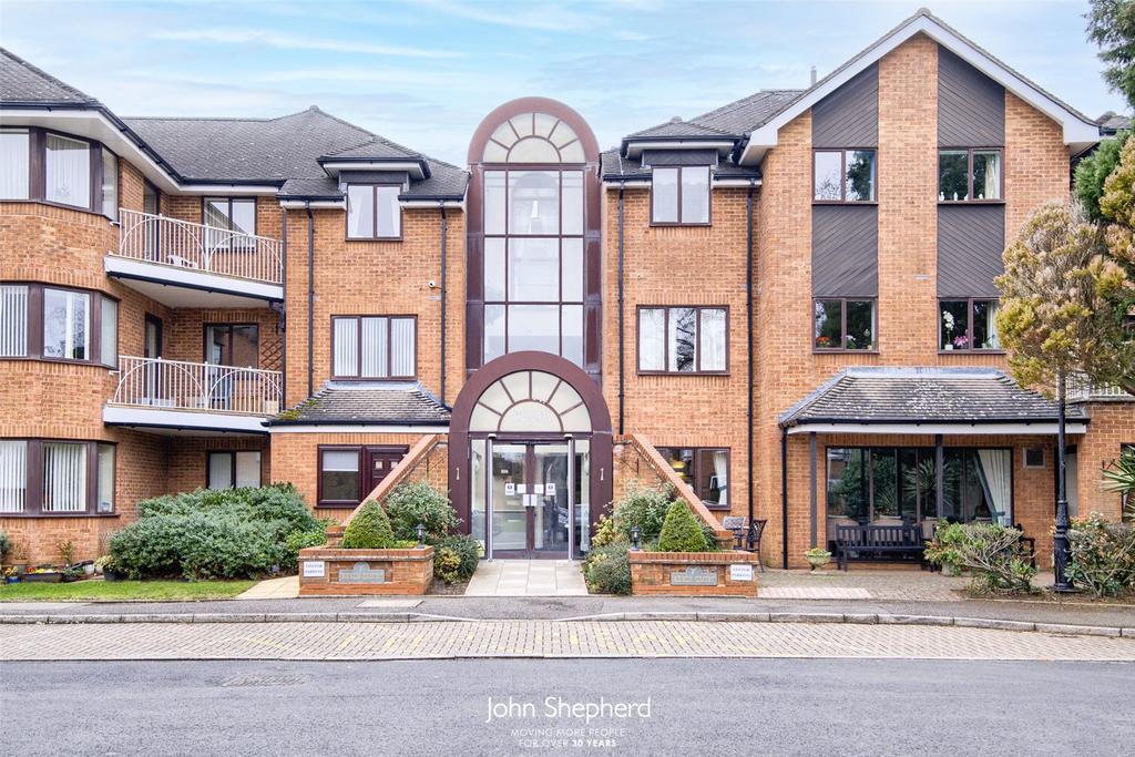 Beech Court, Bushell Drive, Solihull... 2 bed apartment - £220,000
