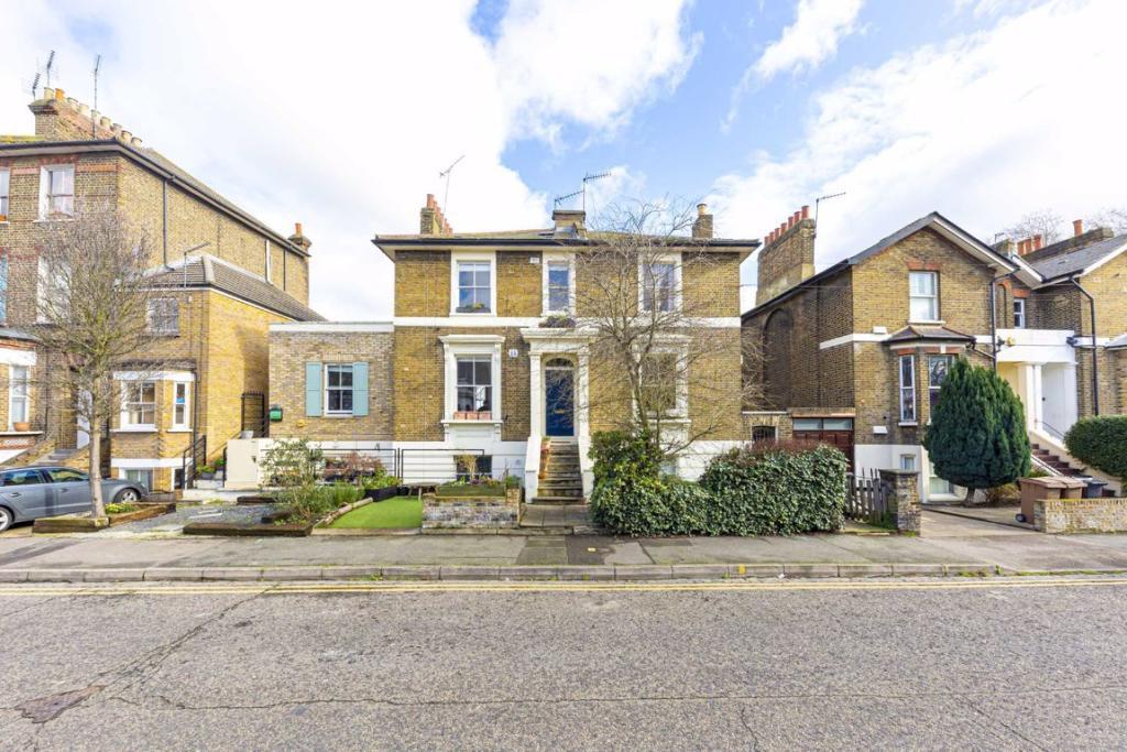Brookfield Road, Hackney, E9 1 bed flat - £500,000