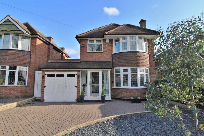 Mill Road, Pelsall, WS4 1BU 3 bed detached house - £285,000
