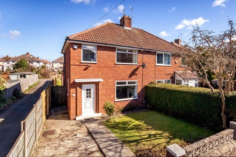 Wellington Hill West, Henleaze 3 bed semi-detached house - £425,000