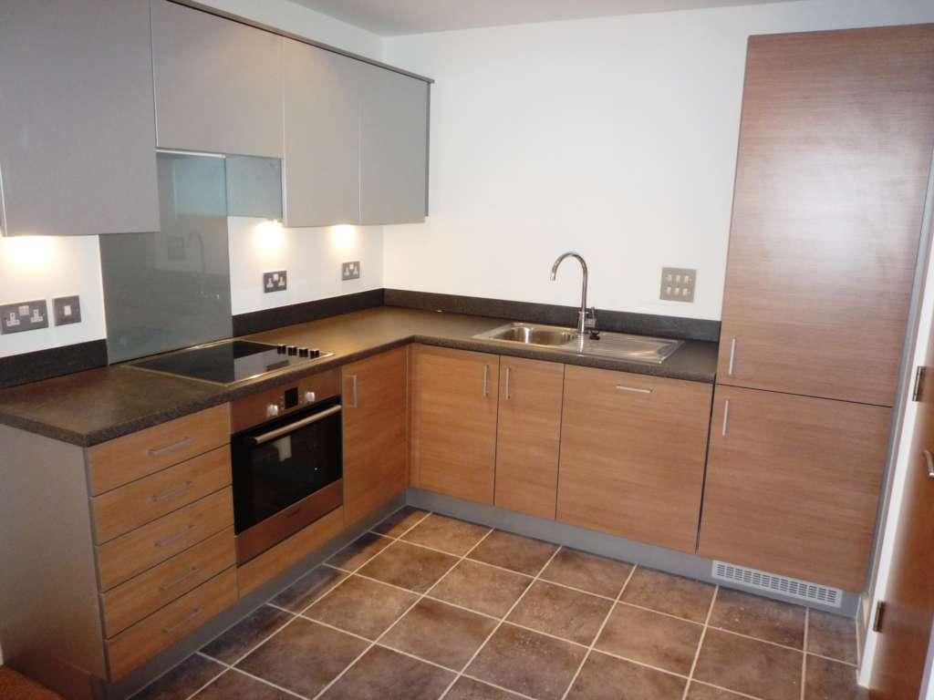 Key Street, Regatta Quay 1 bed apartment - £745 pcm (£172 pw)