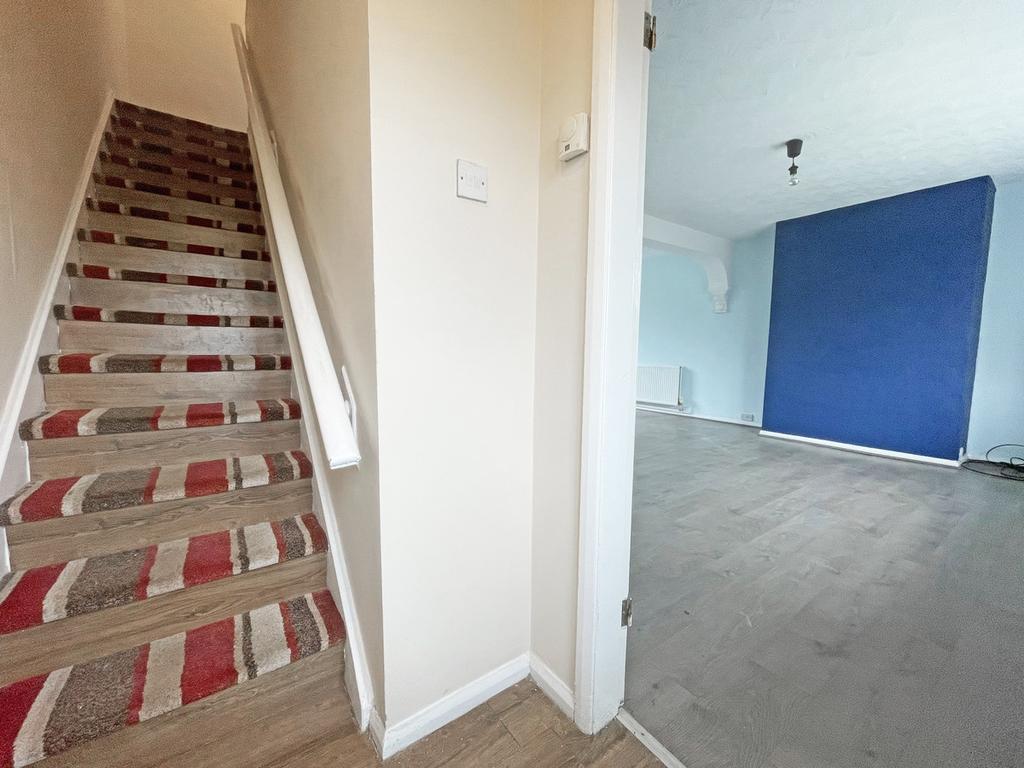 Clifford Close, Hartlepool, TS24 3 bed terraced house - £70,000