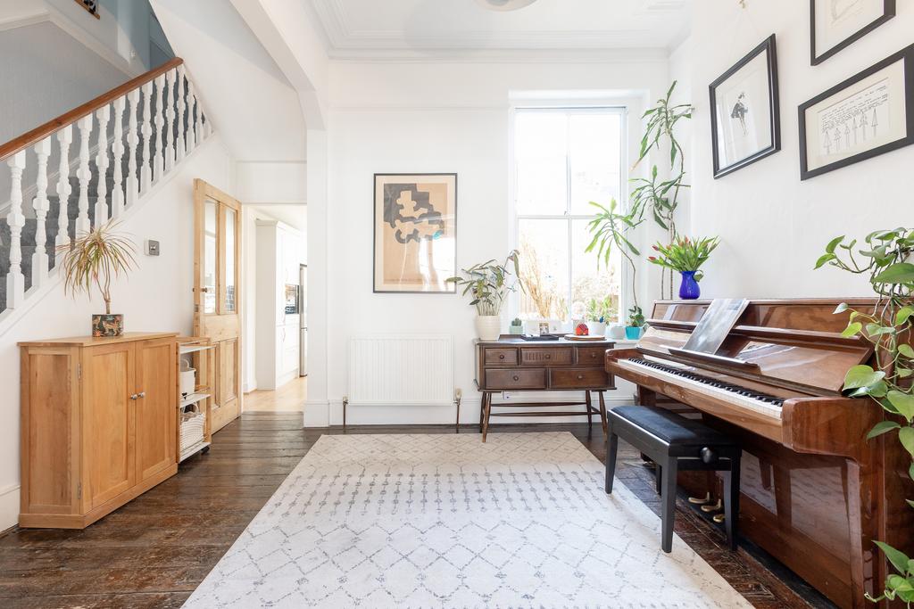 Melgund Road, N5 4 bed terraced house - £1,850,000