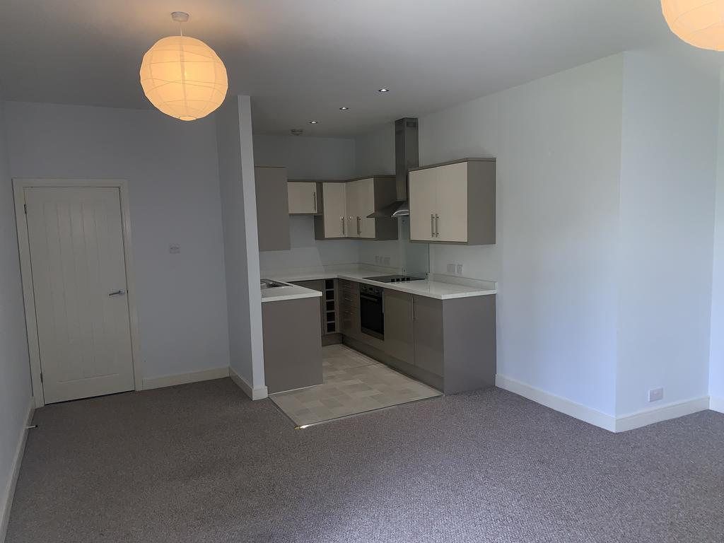 Danescourt Road Wolverhampton Wv6 2 Bed Apartment £895 Pcm £207 Pw