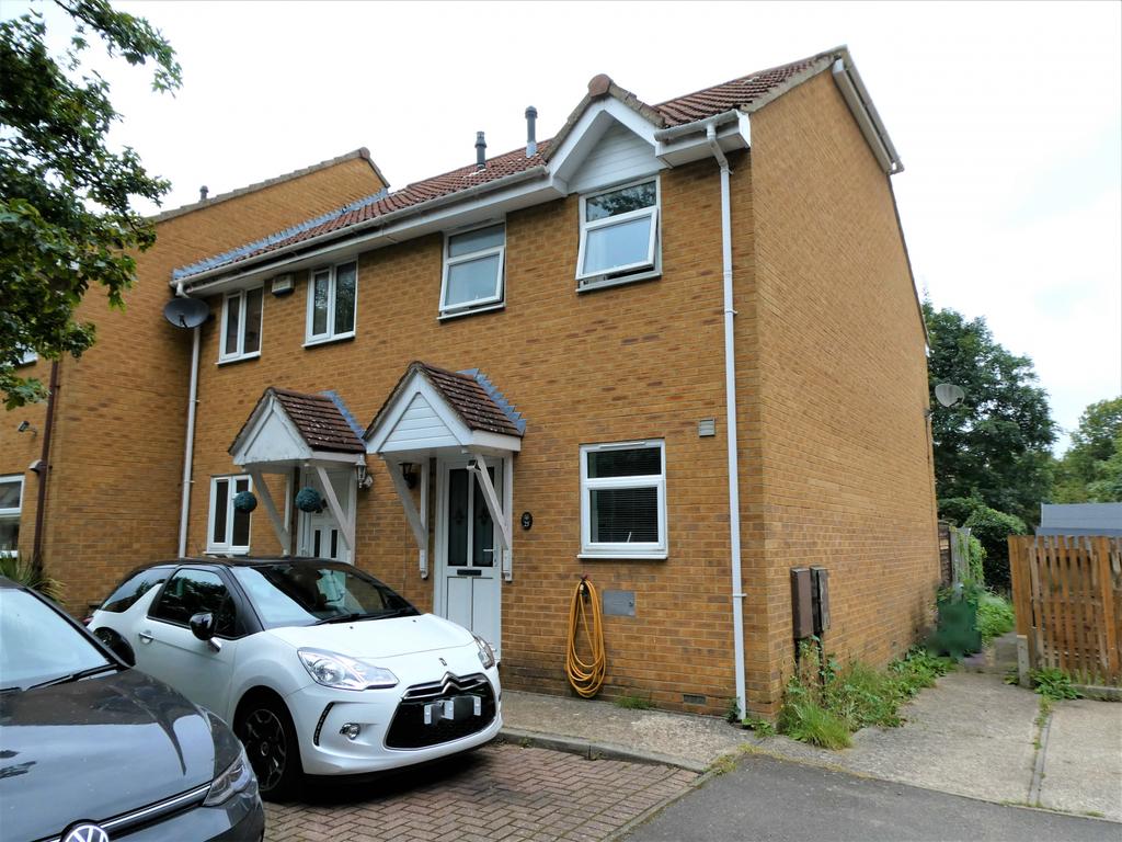 Wildfell Close, Chatham, ME5 9RU 2 bed end of terrace house - £1,050 ...