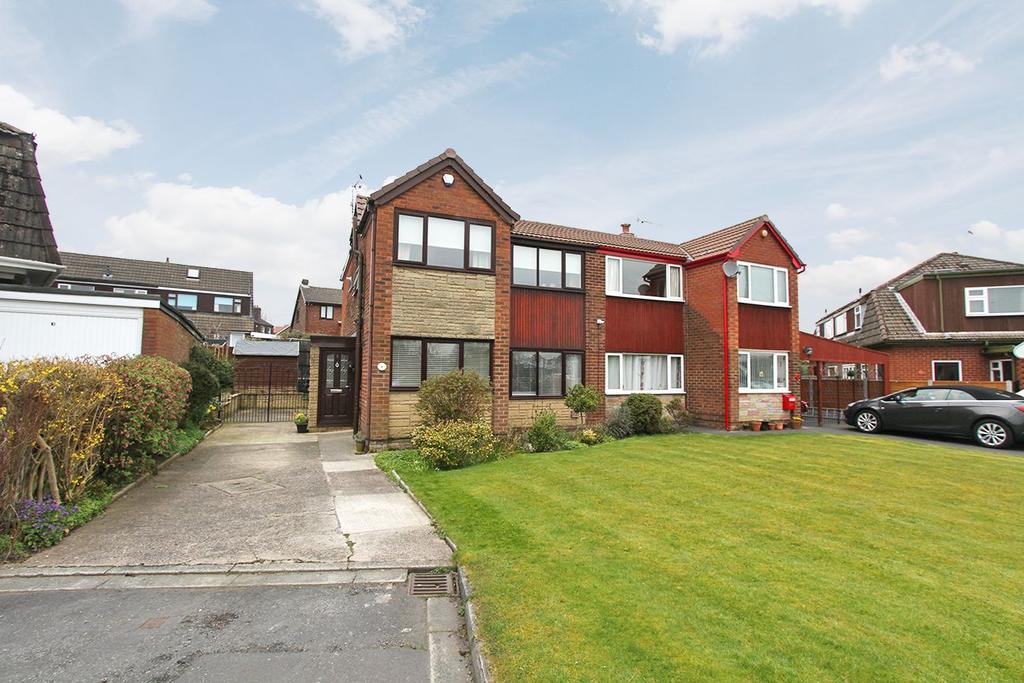 Darvel Avenue, Garswood, Wigan, WN4 0UA 4 bed semi-detached house - £ ...