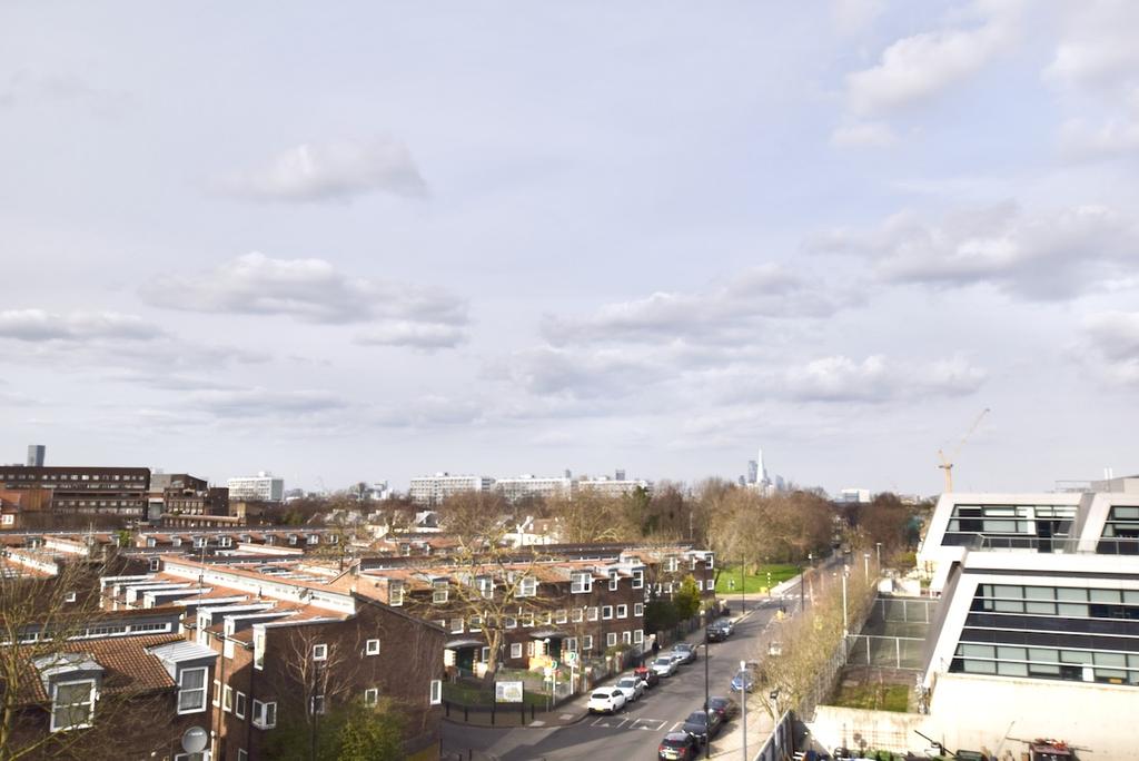 Hartland House, Lambeth, London, SW9 3 bed apartment - £279,000