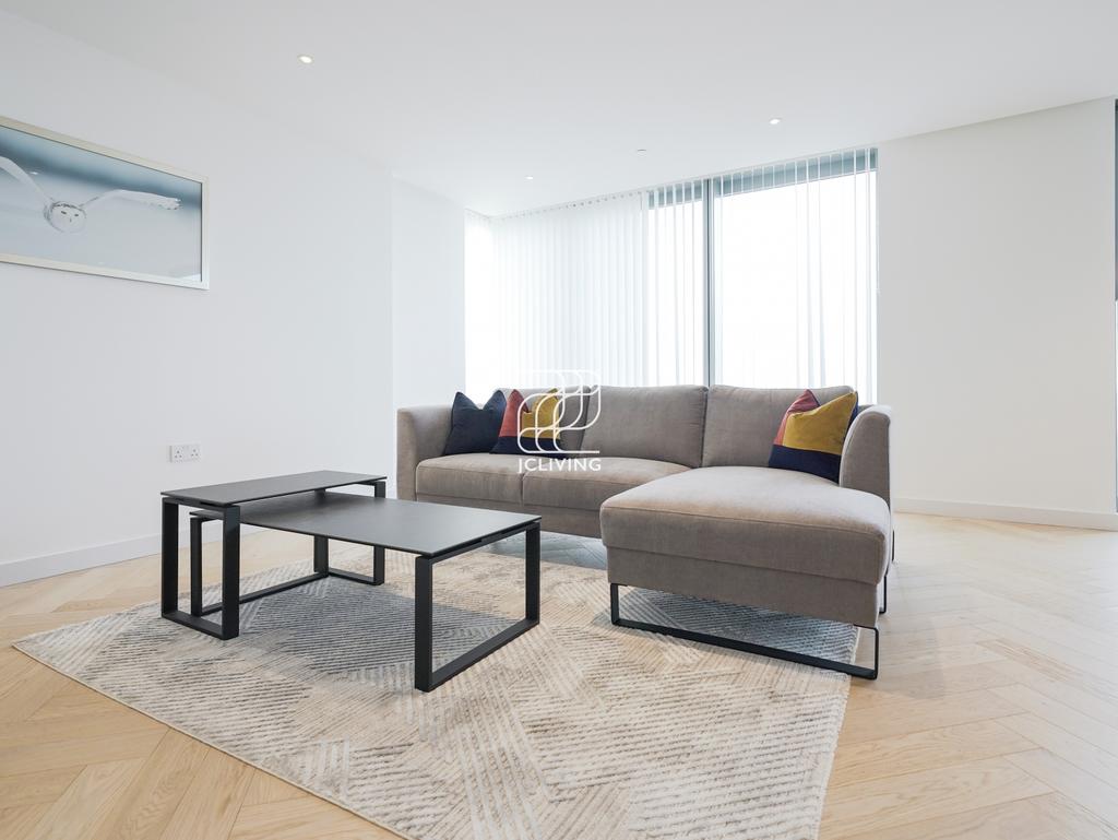 Landmark Pinnacle, 10 Marsh Wall... 3 bed flat - £5,200 pcm (£1,200 pw)
