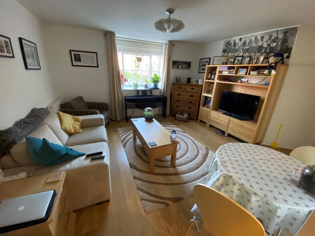 Didsbury Gate, 1 Houseman Crescent, West Didsbury 1 bed flat - £200,000