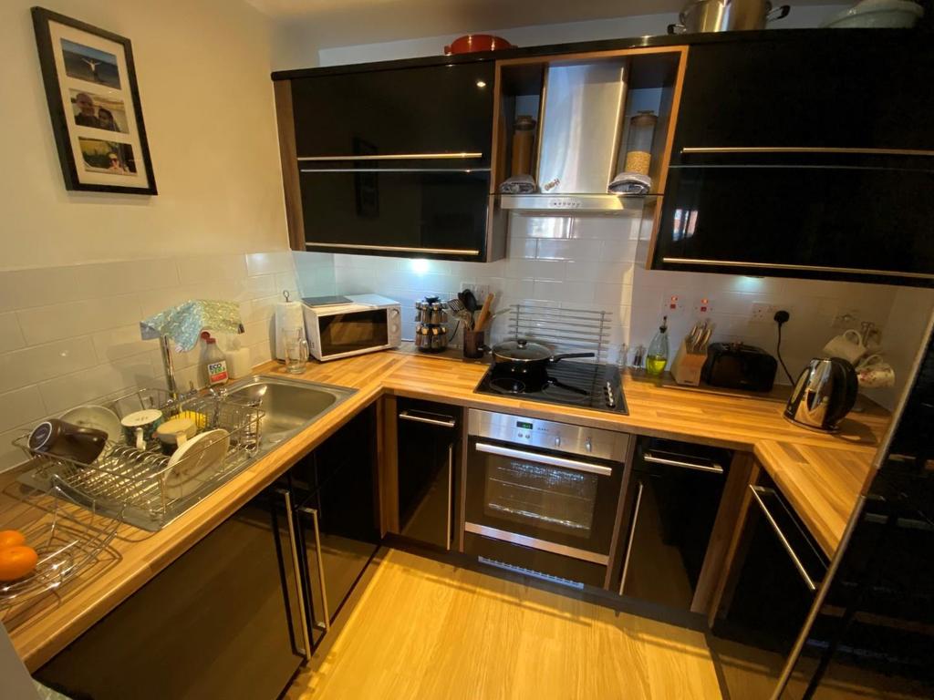 Didsbury Gate, 1 Houseman Crescent, West Didsbury 1 bed flat - £200,000