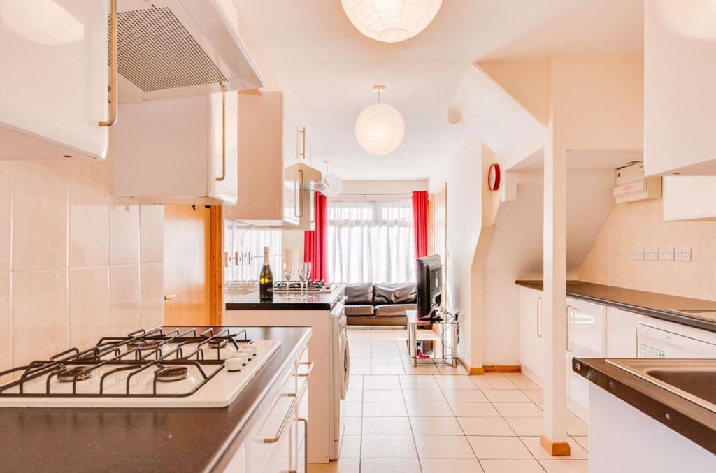 Somner Close, Canterbury 1 bed house - £542 pcm (£125 pw)