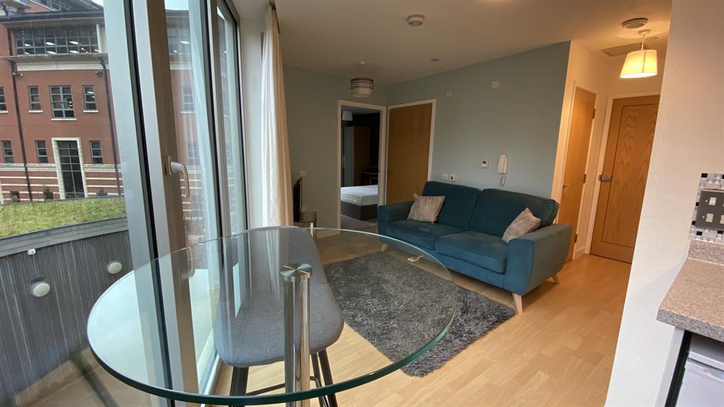 Glass Wharf, Bristol, BS2 0DW 1 bed flat - £925 pcm (£213 pw)