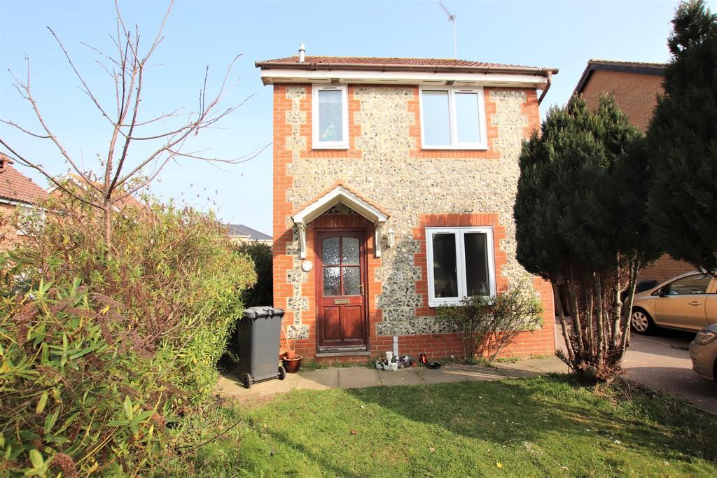 Millview, Ormesby 3 bed detached house - £1,000 pcm (£231 pw)